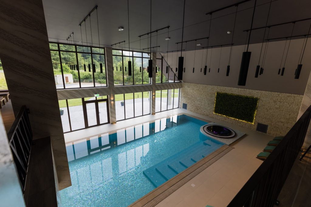 Cele mai frumoase cazări cu piscină interioară din județul Alba ...