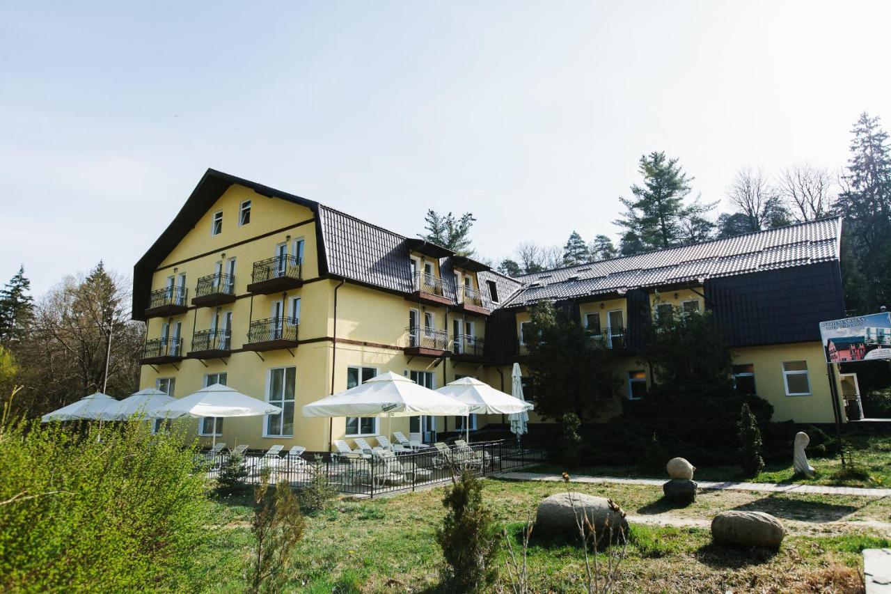 Cele mai frumoase cazări cu piscină interioară din jud. Sibiu - Borderless