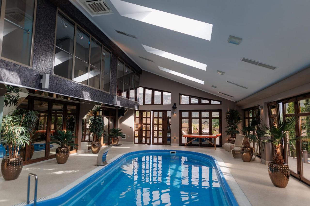 Cele mai frumoase cazări cu piscină interioară din județul Alba ...