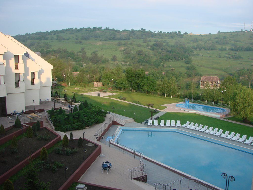 Cele mai frumoase cazări cu piscină interioară din jud. Sibiu - Borderless